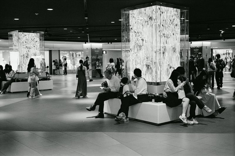 Sakae Chika | フィルムカメラの写真投稿・記録サービス filmbiyori